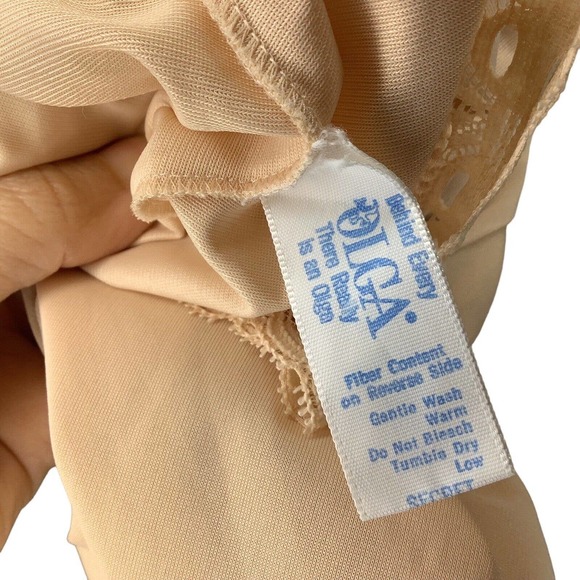 Olga | Intimates & Sleepwear | Vintage Olga Slip Womens Small Secret ...